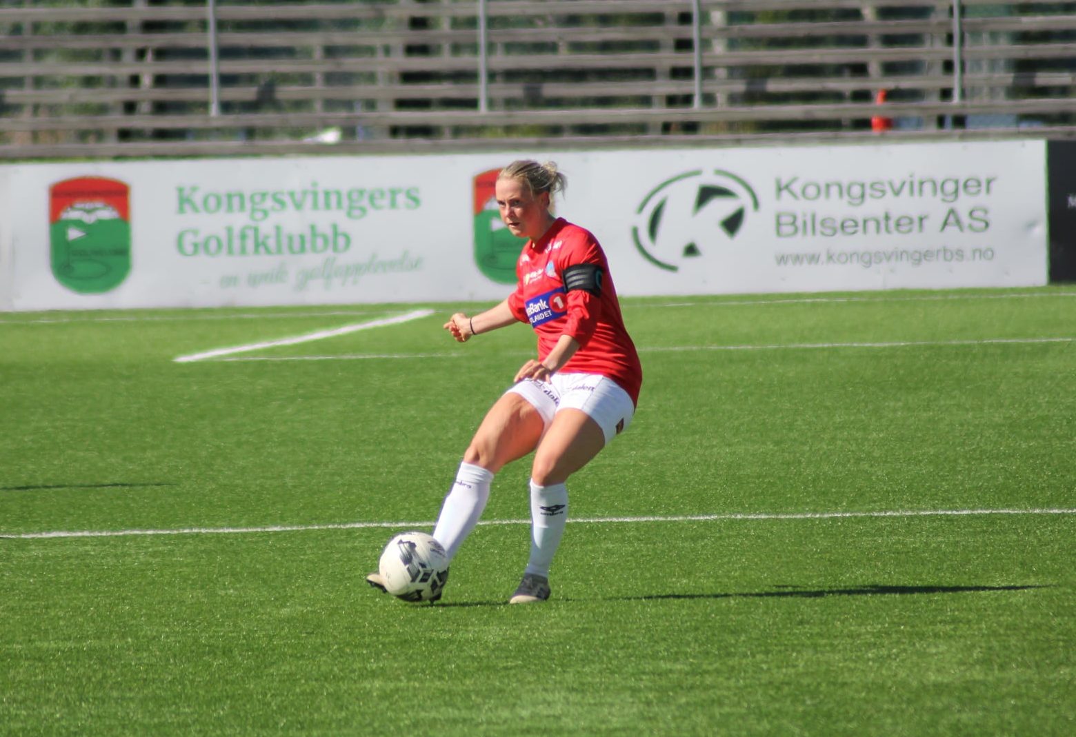 Emma Lien Håpnes gir alt for laget - KIL Fotball